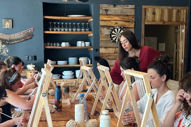 Learn how to weave with natural fibers in San Miguel de Allende - Key Points