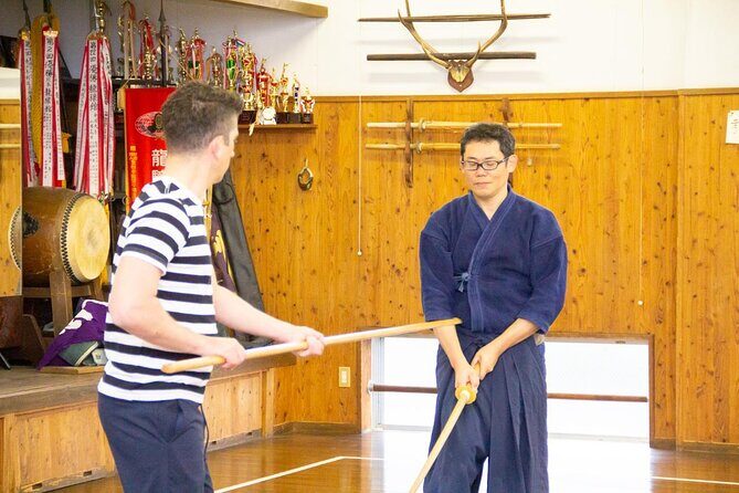 Learn the Higo Ko-ryu of Naginata style of fighting samurai - Arriving at the Meeting Point