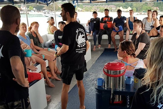 Learn to scuba dive with professional instructors - 3 days - Key Points