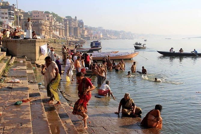 Learn Windsurfing at Mandwa Alibaug - An In-Depth Look at the Windsurfing Experience