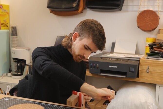 Leather Products Workshop in Seoul - A Detailed Look at What You Can Expect