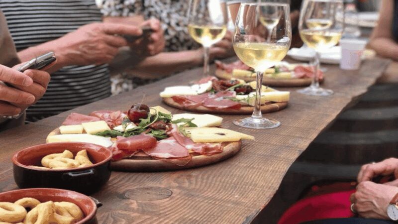 Lecce: Guided Tour & Wine Tasting by Rickshaw - The Experience: What It’s Like