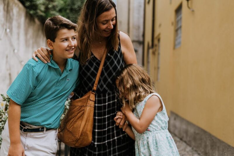 Lecco: Photo Shoot with a Private Vacation Photographer - FAQs