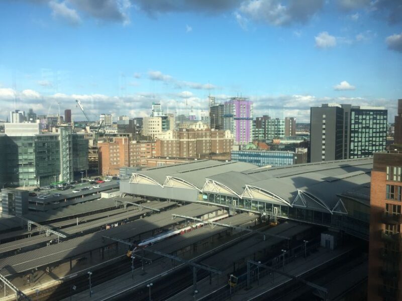 Leeds: 2-Hour Highlights Walking Tour - Breakdown of the Itinerary