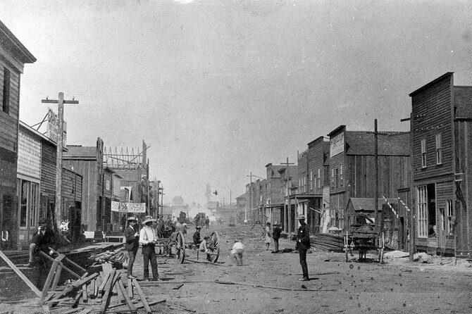 Legend of the Gastown Gold Mystery Dining Experience - An Overview of the Experience