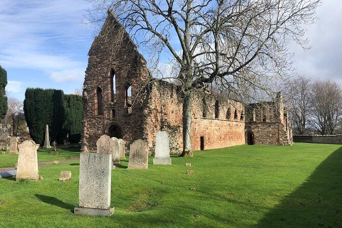 Legendary Loch Ness and Urquhart Castle Tour - FAQ