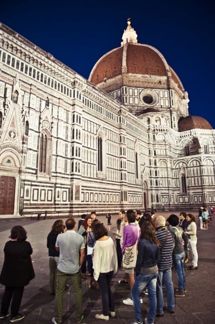 Legends of Florence: Exclusive Walking Tour by night - What Makes This Tour Special?