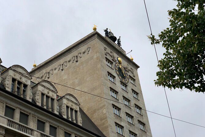 Leipzig City Tour 2.0: entertaining on the go mobile projections - Practical Considerations