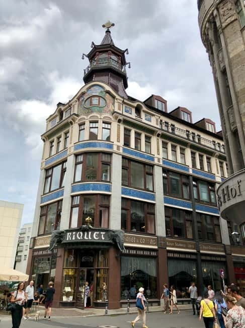 Leipzig: City Tour 2.0  Spot Past with Mobile Projections - FAQ