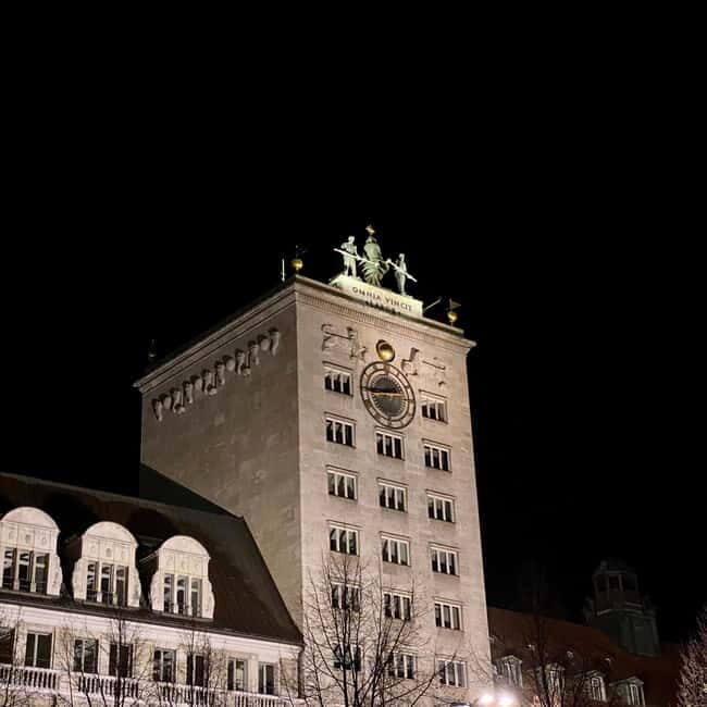 Leipzig Night Watchman 2.0: modern evening tour  entertaining & visually stunning! - Who Should Consider This Tour?