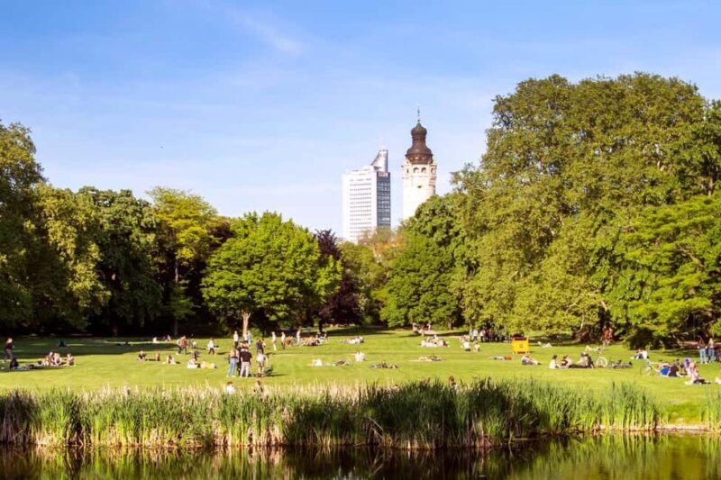 Leipzig: Private bike tour with a certified, local guide - FAQ