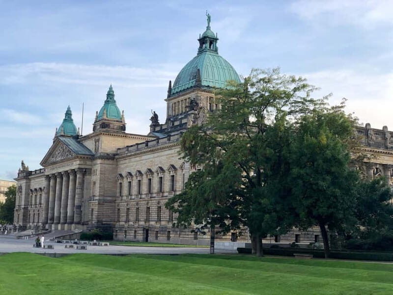 Leipzig: Ride a Segway & Explore the City - Tour in Spanish - Key Points