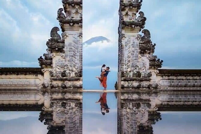 Lempuyang Heaven Gate and Tirta Gangga Adventure in Bali - Introduction: A Practical Peek at Bali’s Iconic Attractions