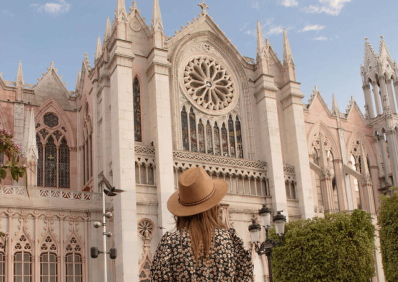 Leon: Rincón Region Photographic Safari with Box Lunch - Key Points