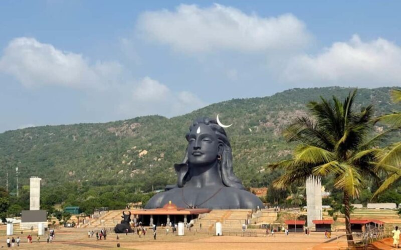 Lepakshi Temple & Adiyogi Statue Day Trip from Bangalore - Value and Practicality