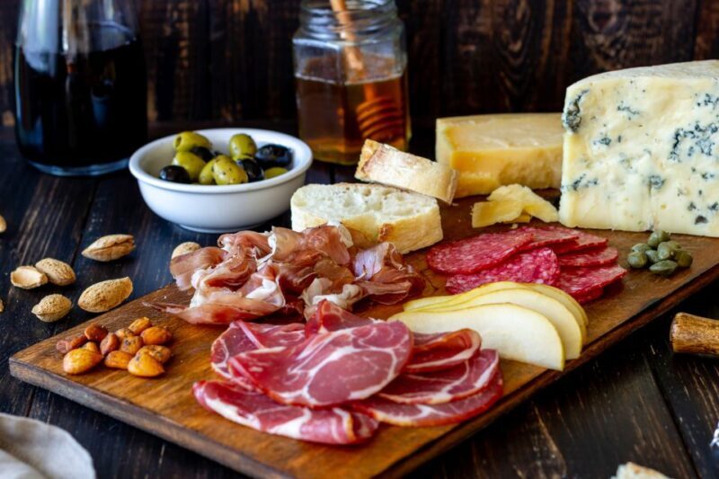 Les Marais: French Tastes and Drinks Private Foodie Tour - Key Points