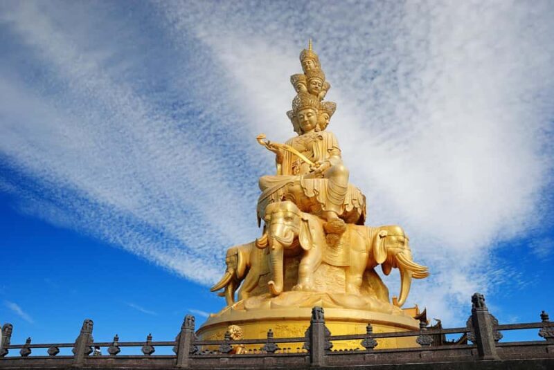 Leshan: Mount Emei Ticket - An In-Depth Look at Mount Emei