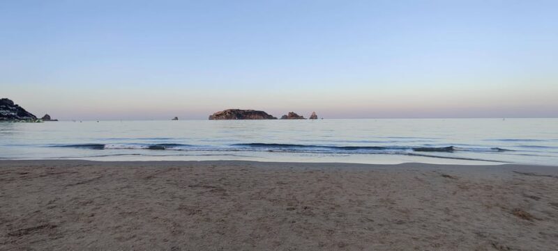 L'Estartit: Boat Trip to Les Illes Medes and the caves - Frequently Asked Questions
