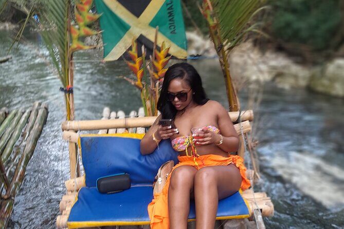 Lethe Bamboo River Rafting and Limestone Foot Massage Experience - The Group Size and Atmosphere