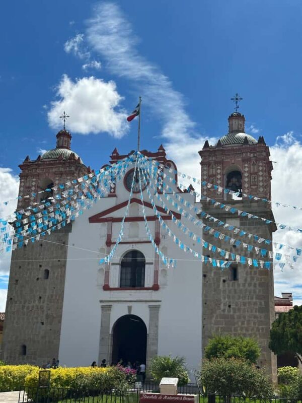 Let's eat at the Tlacolula Market on Sunday and have some Mezcal - What to Expect on the Tour