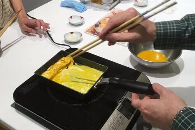 Let's make ONIGIRI(Rice ball) at Professional Cooking Studio - The Value of This Cooking Experience