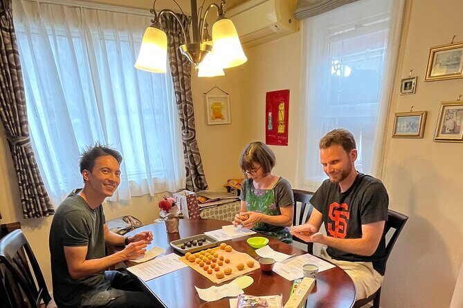 Let's make Wagashi at private home in Yokohama, suburban Tokyo - Who Would Enjoy This?