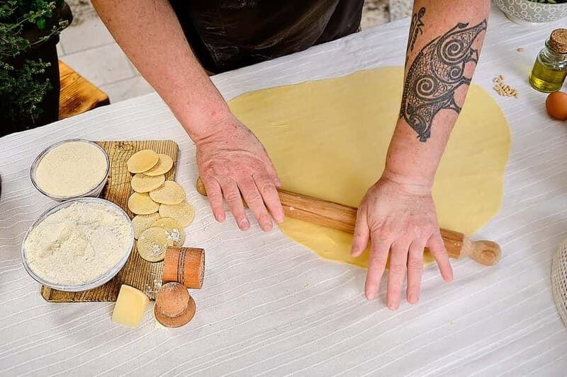 Levanto, Cinque terre: Fresh Pasta and Pesto cooking class - Key Points