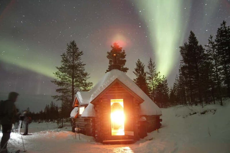 Levi Lapland: Northern Lights Snowshoeing - The Journey Through the Snowy Wilderness