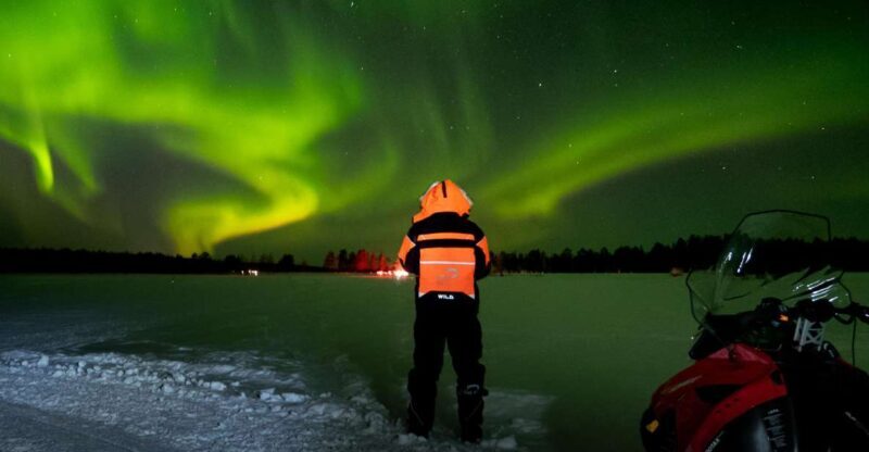 Levi: Northern Lights Snowmobile Tour with Snacks and Drinks - Breakdown of the Itinerary