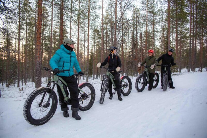 Levi: Reindeer Farm E-Fatbike Safari - Cozy Break and Refreshments