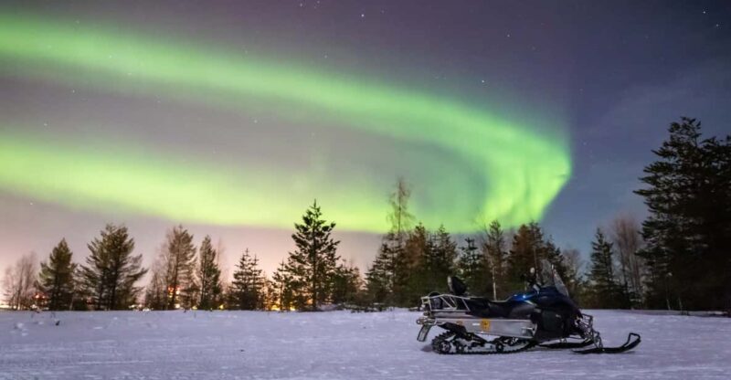 Levi: Snowmobile Northern Lights Hunting Trip - An In-Depth Look at Levi’s Snowmobile Northern Lights Hunting Trip