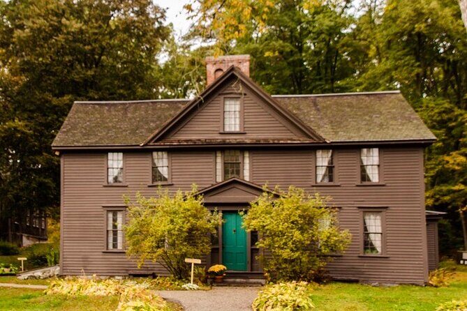 Lexington & Concord Private Guided Tour from Boston, groups 5-6 - Key Points