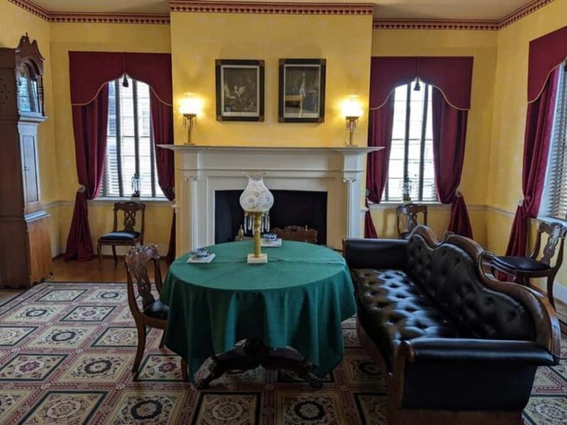 Lexington: Mary Todd Lincoln House - Who Should Consider This Tour?