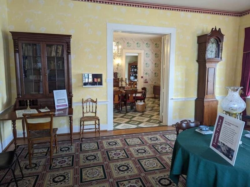 Lexington: Mary Todd Lincoln House - FAQ Section