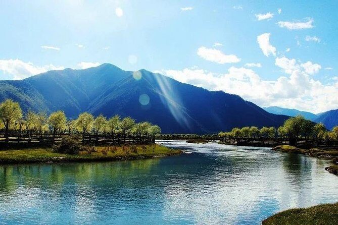 Lhasa Private Arrival Transfer: Railway Station to Hotel - FAQs