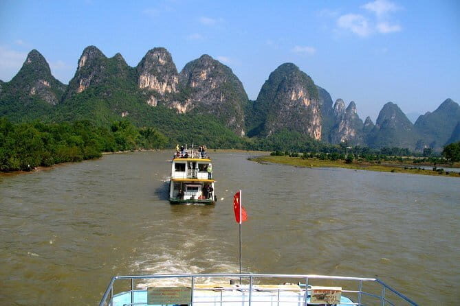 Li River Cruise and Yangshuo Private Day Tour from Guilin - Key Points