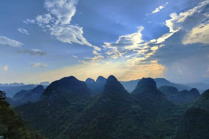 Li River Cruise Ruyi Peak via Ropeway Day Tour - Who Will Enjoy This Tour?