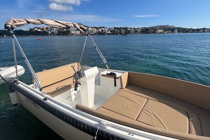 License free boat rental around the coast of santa ponsa - What to Consider Before Booking