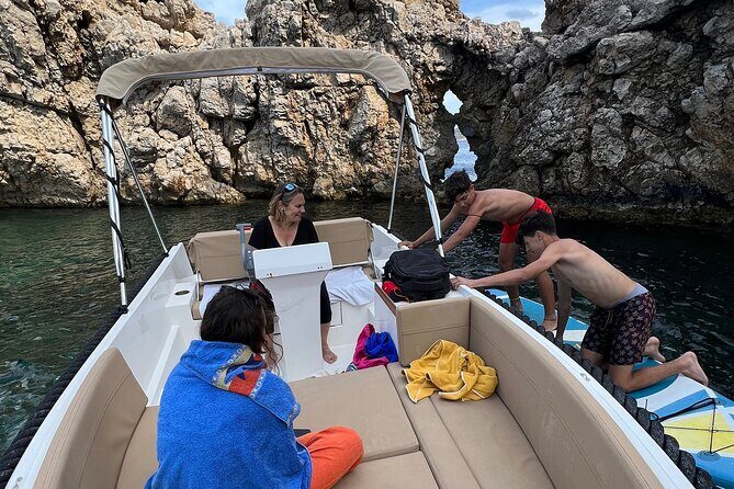 License free boat rental around the coast of santa ponsa - The Bottom Line