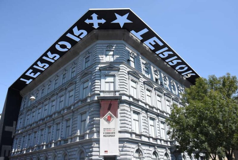 Life Behind the Iron Curtain, the communist Budapest private - Who Will Enjoy This Tour?