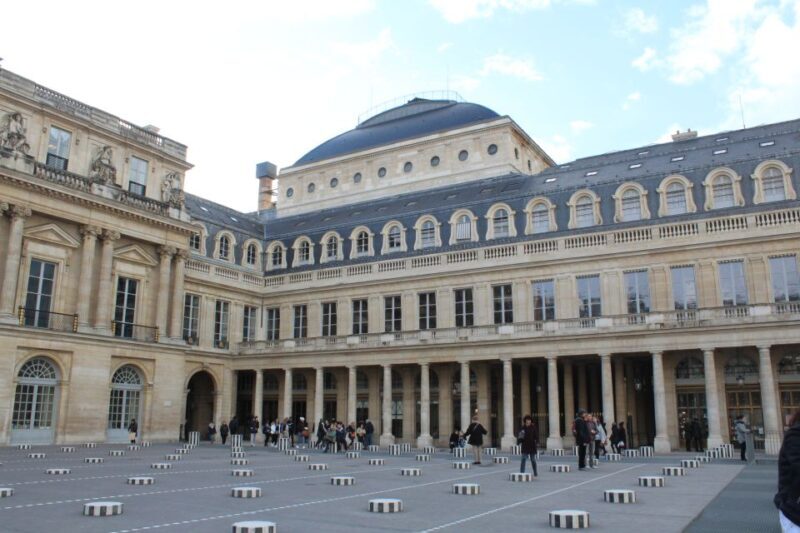 Lifestyle Tour Around the Louvre - The True Value of the Experience