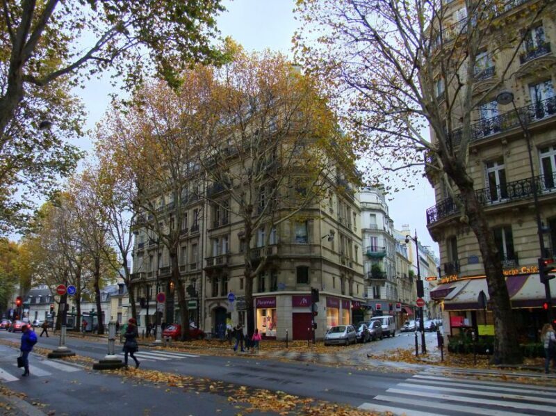 Lifestyle Tour of Saint-Germain-des-Prés - A Closer Look at What to Expect