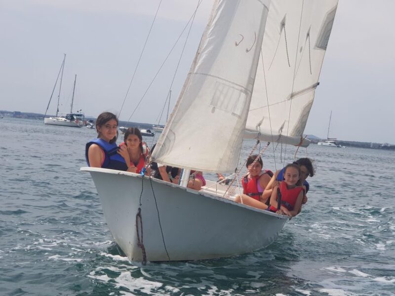 Light sailing experience with instructor - A Closer Look at the Experience