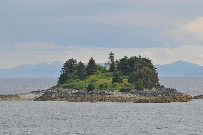 Lighthouse, Totems & Eagles Excursion - Key Points