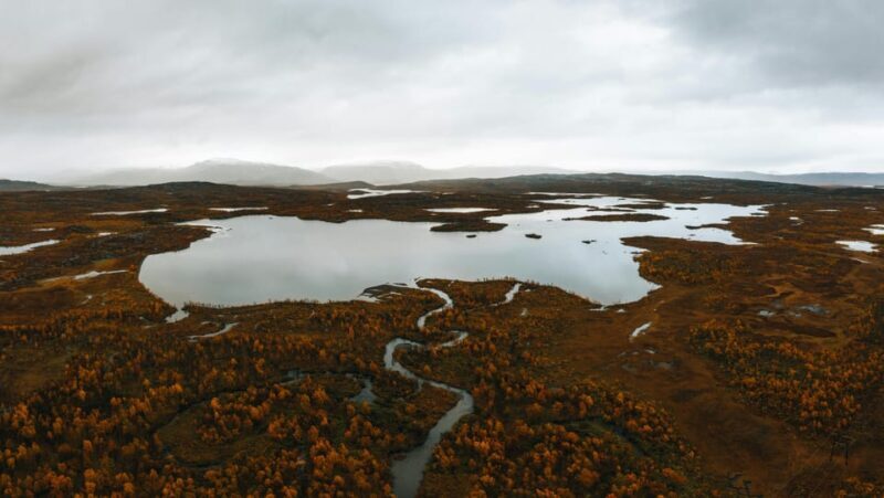 Lightweighted walk through wild Arctic Nature - Practical Details and Recommendations