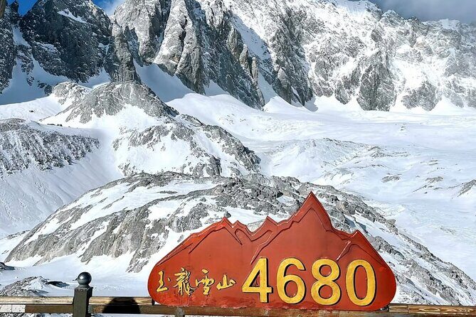 Lijiang Discover the Yulong Snow Mountain Small Group - Key Points