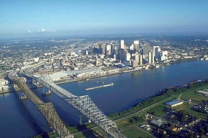LimoBus New Orleans Airport or Hotel Transfer - Who Should Consider This Service?