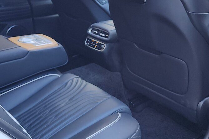 Limoroo, Luxe Private Transfers to The Blue Mountains Australia - The Sum Up