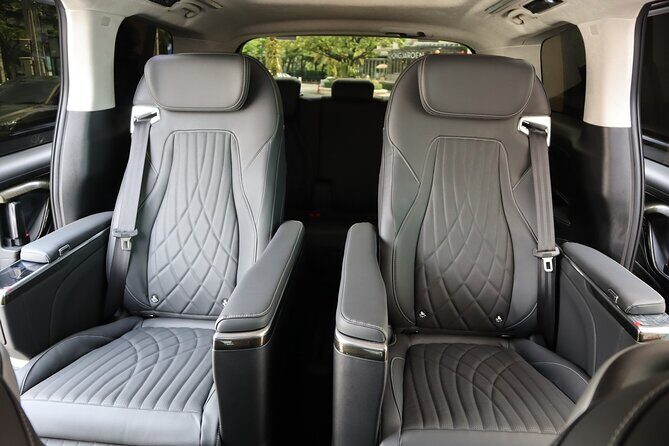 Limousine one way transfer: BKKAirport to/from ChaAm or Hua Hin - Who Should Consider This Transfer?