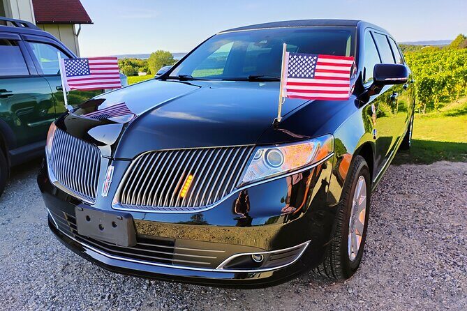 Lincoln MKT Limousine Traverse City Wedding Shuttle - Key Points